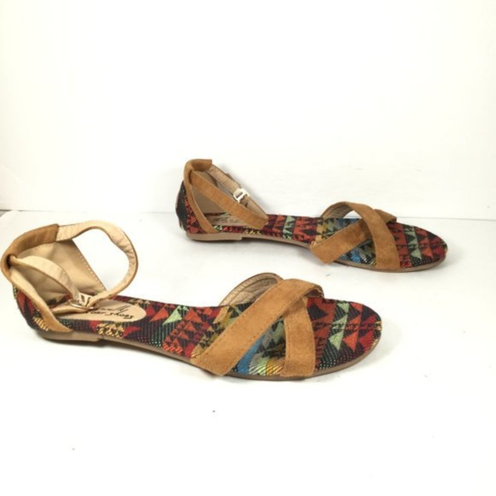 Piranda Walk In Unity Criss-Cross Ankle Sandal 9 - Gem